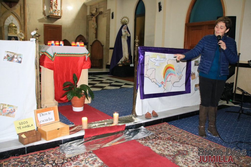Mariola Alcocer y D´Colores Band ofrecieron un concierto solidario en ...