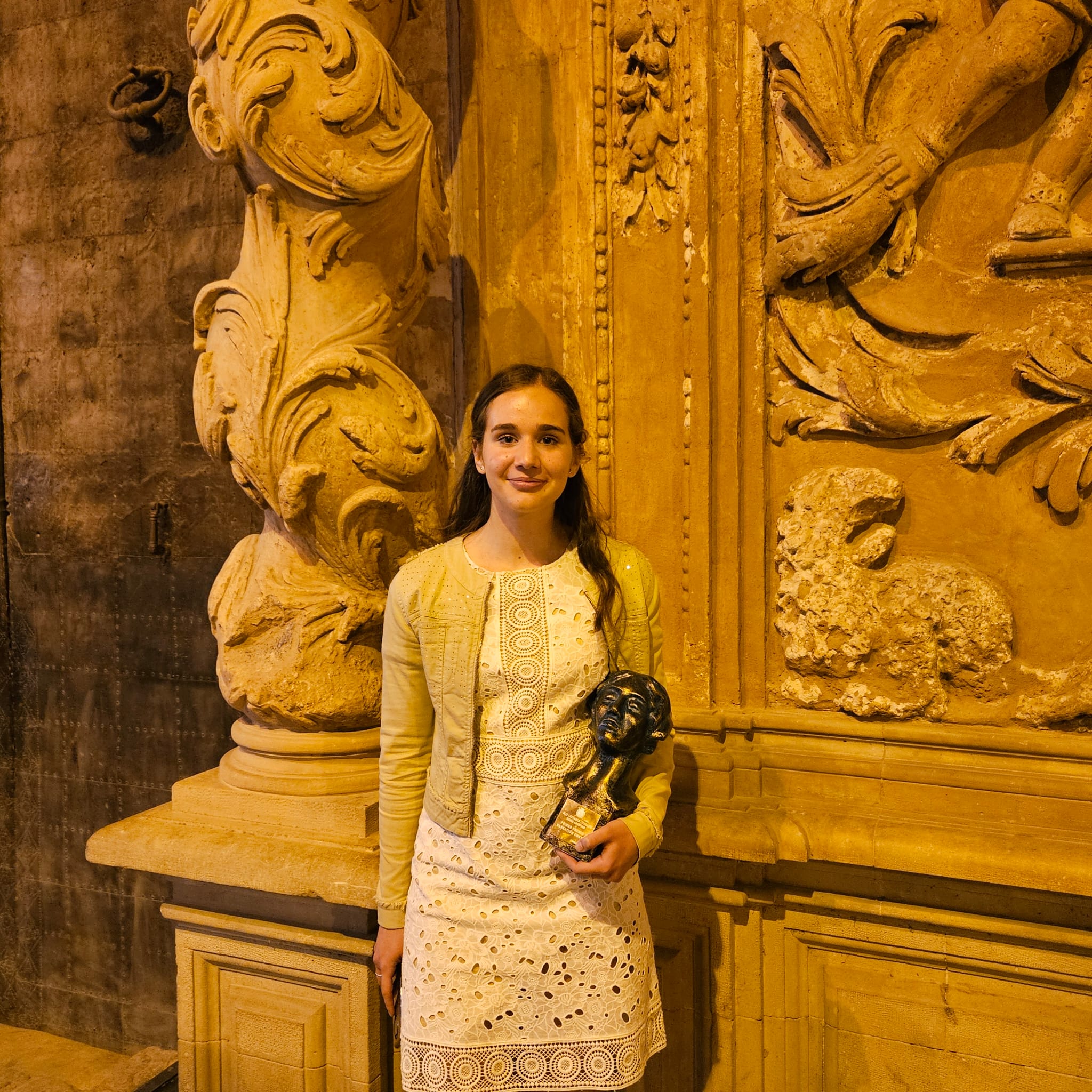 Elena López Santos gana el XLIX Certamen Literario María Agustina ...